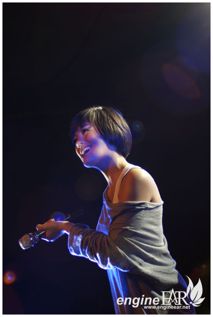 Stage Photograph : Agnes Monica, A Power Girl | Engine EAR